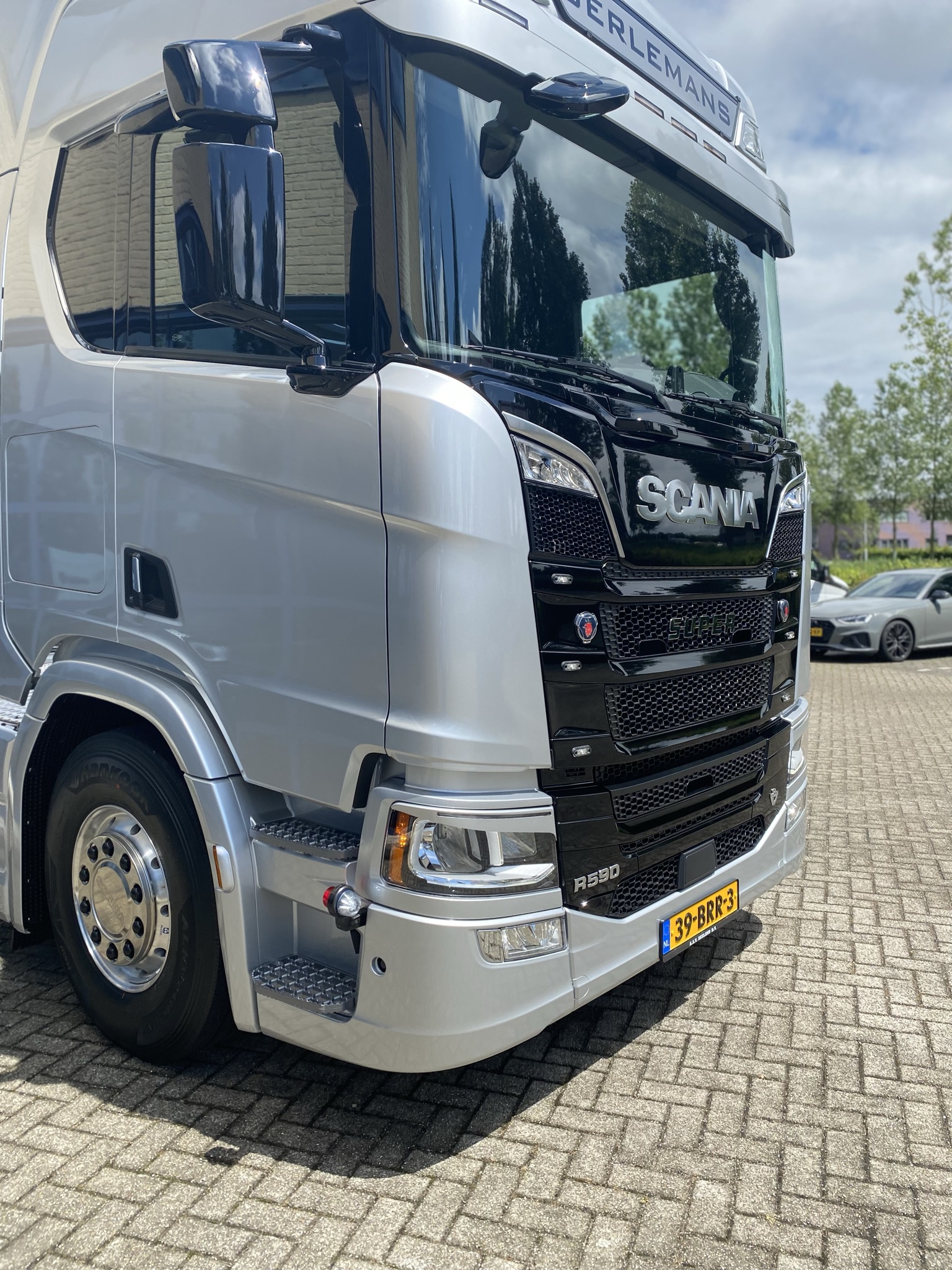 Aflevering Scania R590 V8 4×2 Oerlemans – DHC Zeeland
